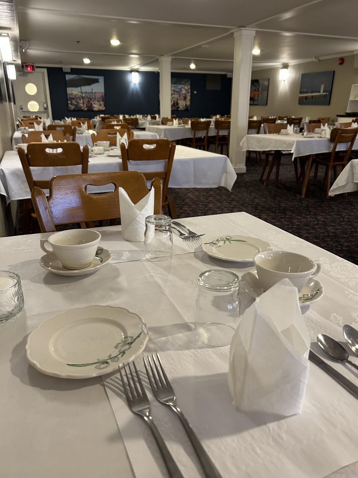 Dining - Erie Beach Hotel